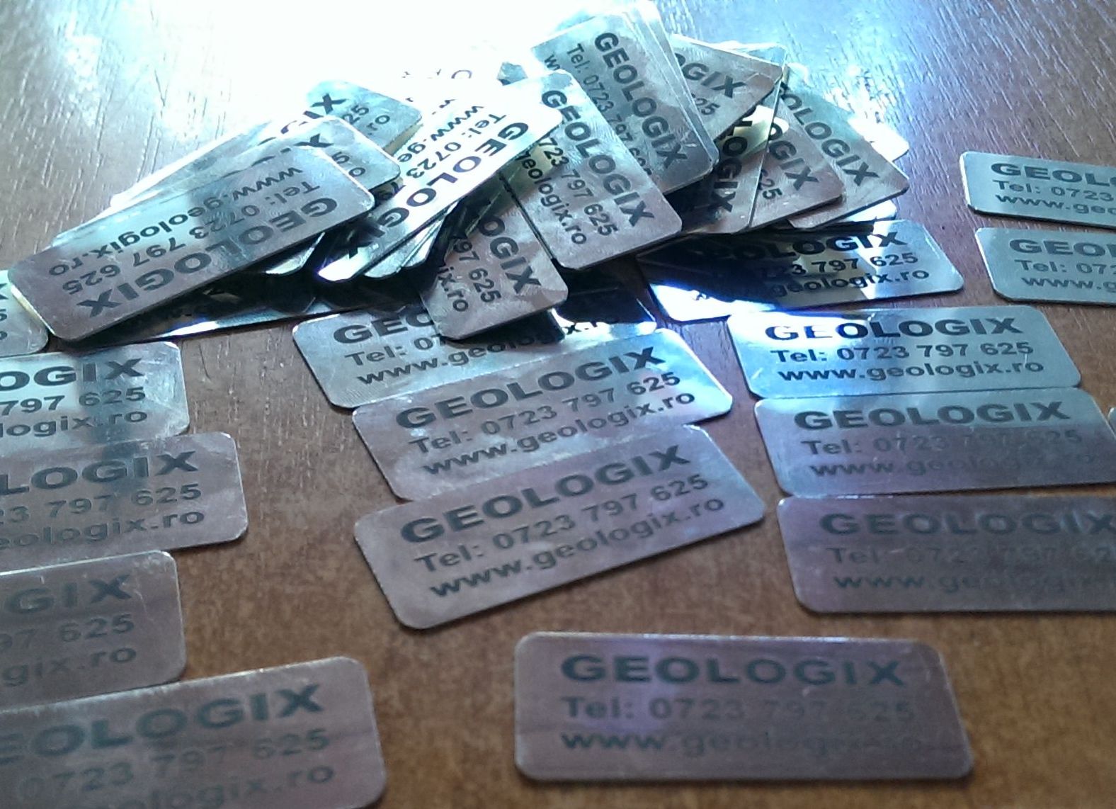 Placute de identificare din AlumaMark argintiu - Argintiu - Placute ...